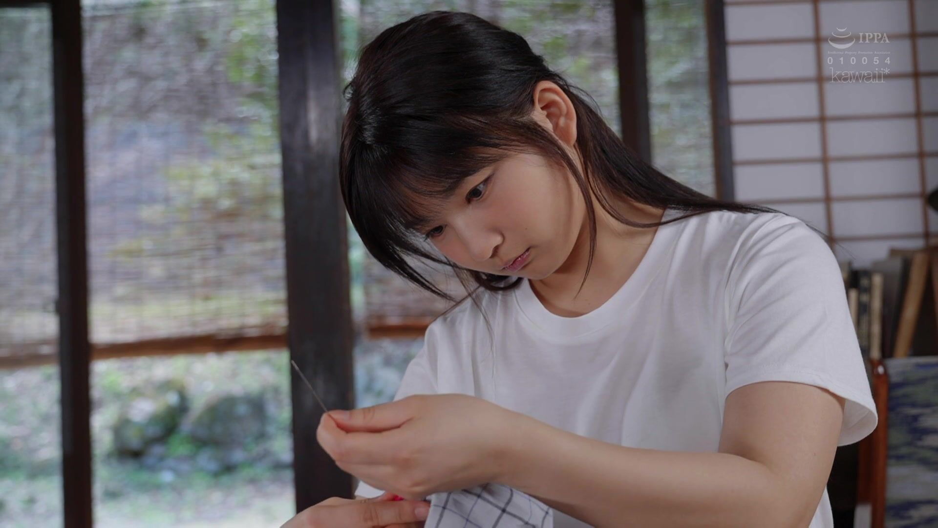 CAWD-880 Feeling The Blessings Of The Forest And Nurtured By The Rich Nature, The Dirt-free Girl ...